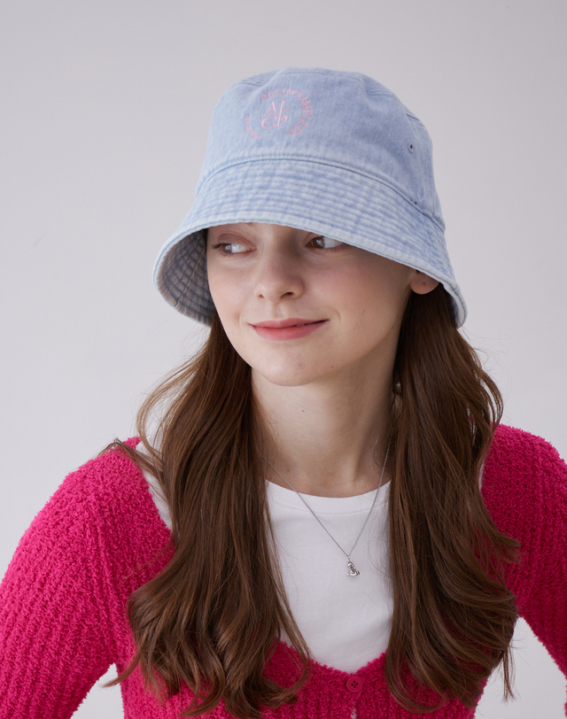 올인컴플리트 Round Logo Bucket Hat (Light Blue Denim)
